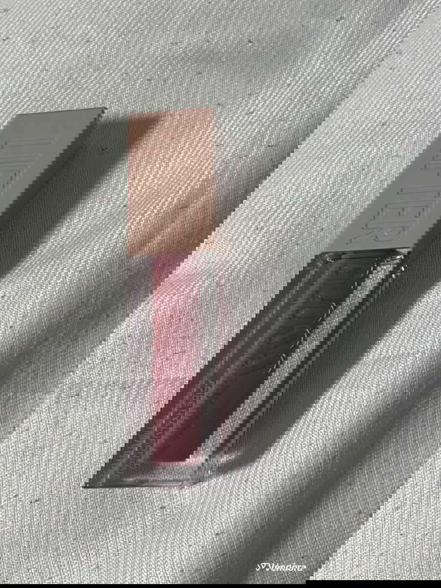 Maybelline Lifter Gloss Petal 5 σαν… - € 3,00 - Vendora.gr