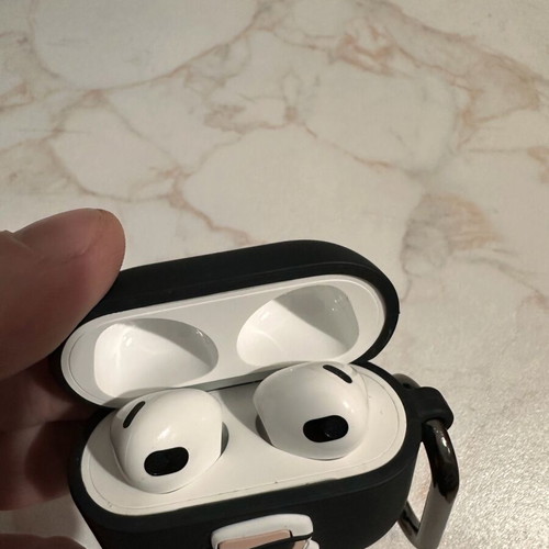 Air Pods 3rd generation αχρησιμοποίητα… - € 100,00 - Vendora.gr