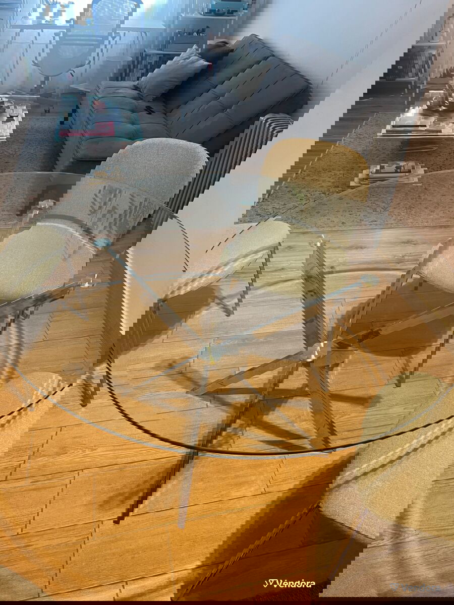 Στρογγυλό γυάλινο τραπέζι με μεταλλικά… - € 60,00 - Vendora.gr