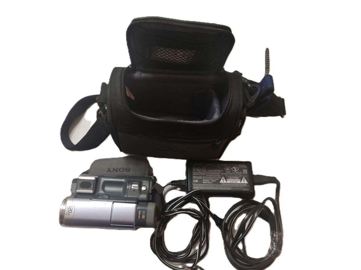 Sony Handycam DCR-TRV22E MiniDV… - € 120,00 - Vendora.bg