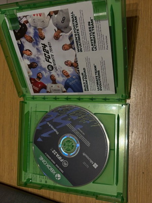 FIFA 24 και NBA 2K26 για Xbox One S και… - € 100,00 - Vendora.gr