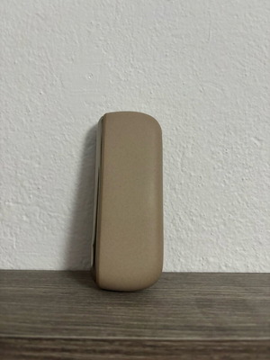 IQOS ILUMA Mid Pebble Beige σε πολύ καλή… - € 25,00 - Vendora.gr