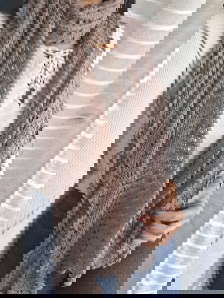 κασκόλ πλεκτό μπεζ - € 6,00 - Vendora