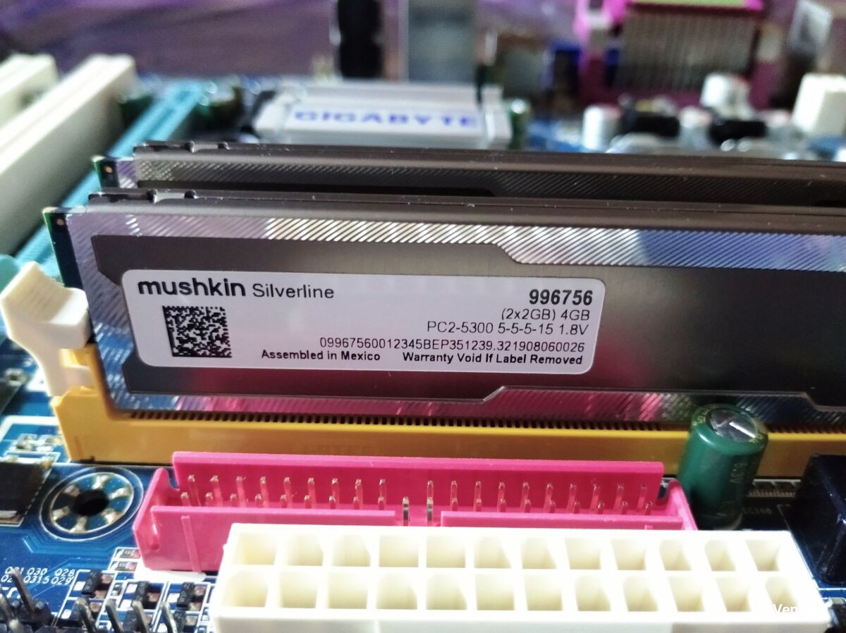 ΠΑΚΈΤΟ- ΜΗΤΡΙΚΗ ΠΛΑΚΕΤΑ GIGABYTE… - € 40,00 - Vendora.gr