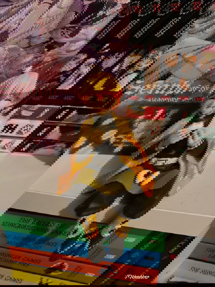 Zenitsu Agatsuma Demon Slayer figure sitting - € 10,00 - Vendora