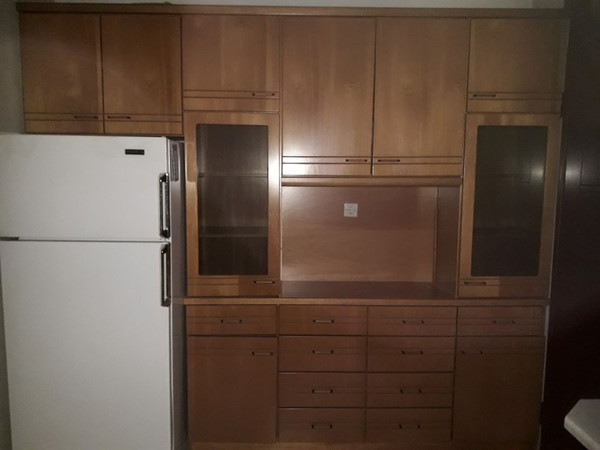 !Συνθετο κουζινας με βιτρινες απο ξυλο… - € 350,00 - Vendora.gr