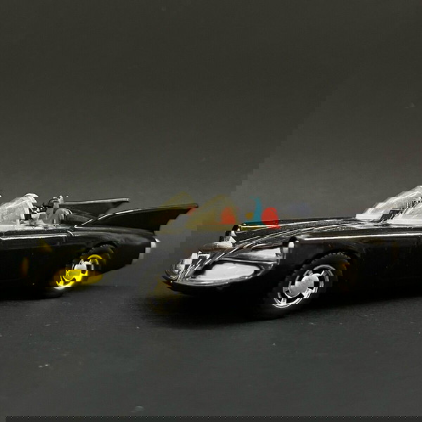 CORGI BATMOBILE AD FROM 1969 THE 1966 TV… - € 50,00 - Vendora.gr