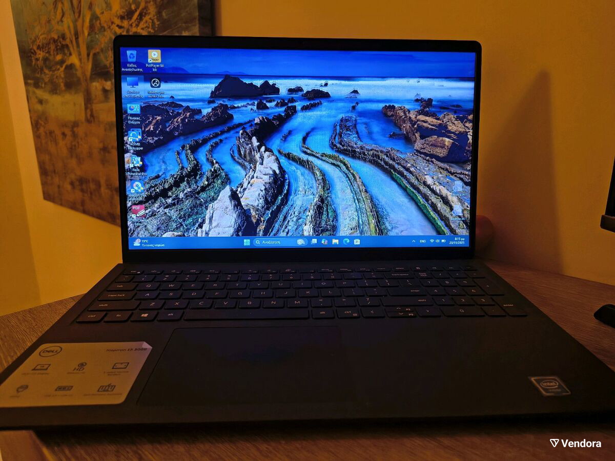 Dell Inspiron 15 3510 μεταχειρισμένο… - € 112,00 - Vendora.gr