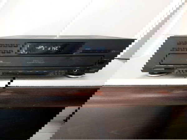 PHILIPS CDC 925 CD CHANGER 5 • ΑΜΕΣΗ… - € 35,00 - Vendora.gr