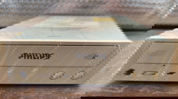 Οδηγός Νο 1 - Philips cd-rom (48X) - € 58,25 - Vendora