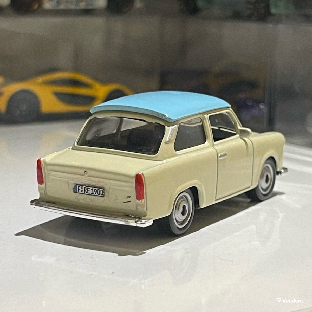 Custom Trabant 601 Scale Model - € 5,50 - Vendora.bg