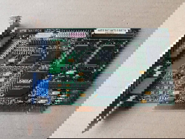 Κάρτα βίντεο Matrox MGA-MYST/2BN 618-02… - € 16,00 - Vendora