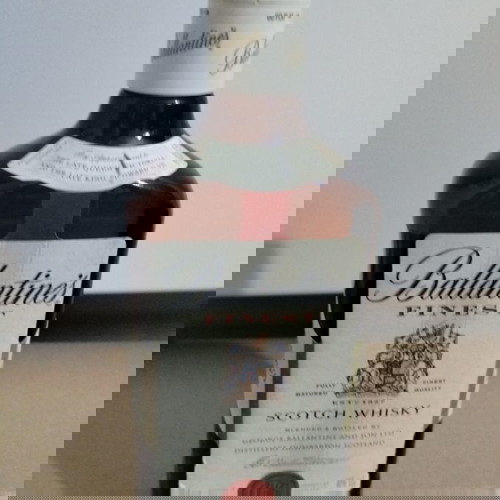 Ballantines Scotch Whisky σφραγισμένο… - € 10,00 - Vendora.gr