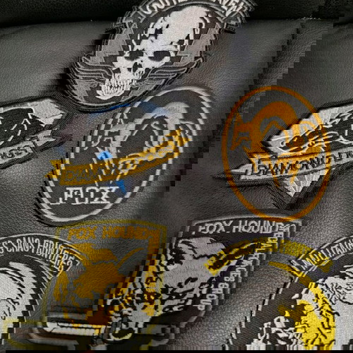 Εμβλήματα Metal Gear Solid καινούργια,… - € 25,00 - Vendora.gr