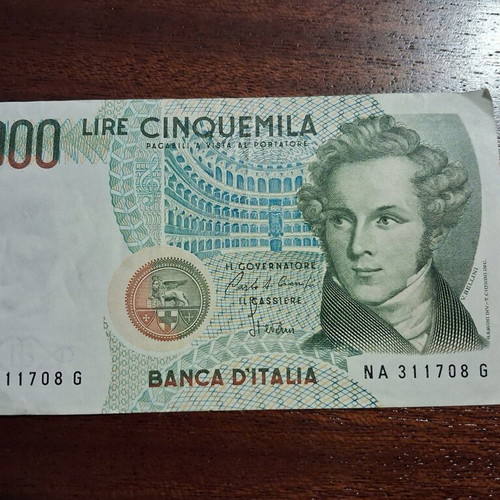 Πεντοχιλιαρο Bellini μεταχειρισμένο,… - € 1,00 - Vendora.gr
