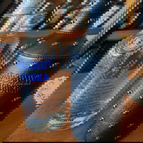 Συλλεκτική δερματίνη θήκη Absolut vodka… - € 10,00 - Vendora.gr