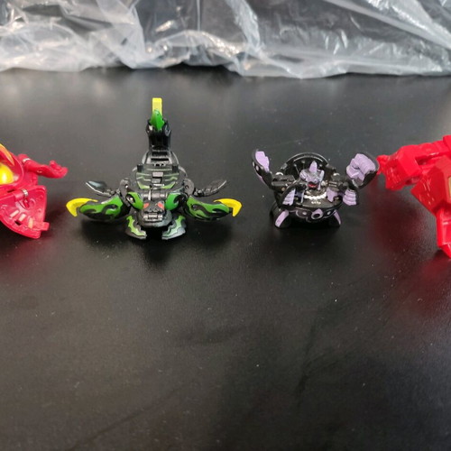 Bakugan μεταχειρισμένα, πακέτο με Darkus… - € 75,00 - Vendora.gr