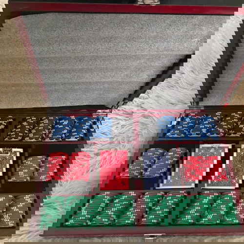 Poker σετ σαν καινούργιο με χειροποίητη… - € 80,00 - Vendora.gr