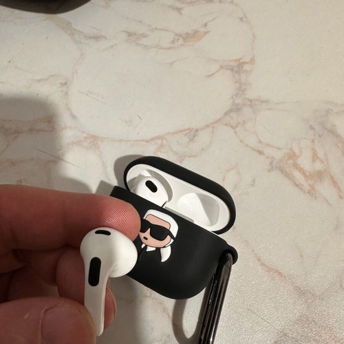 Air Pods 3rd generation αχρησιμοποίητα… - € 100,00 - Vendora.gr
