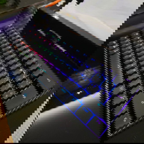 Royal Kludge RK61 μηχανικό πληκτρολόγιο… - € 45,00 - Vendora.gr