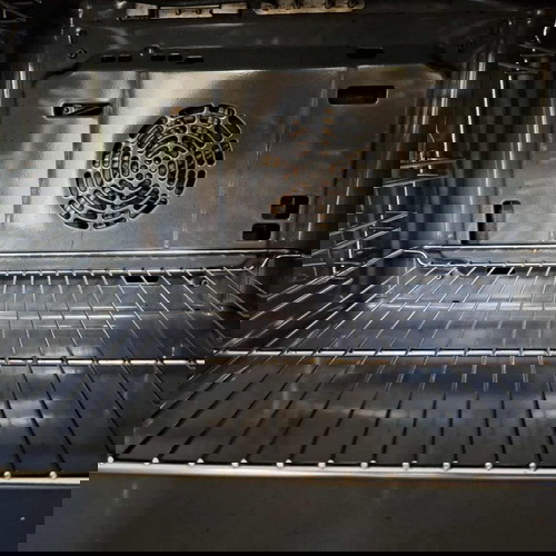 Φούρνος Bosch inox σαν καινούργιος με… - € 330,00 - Vendora.gr