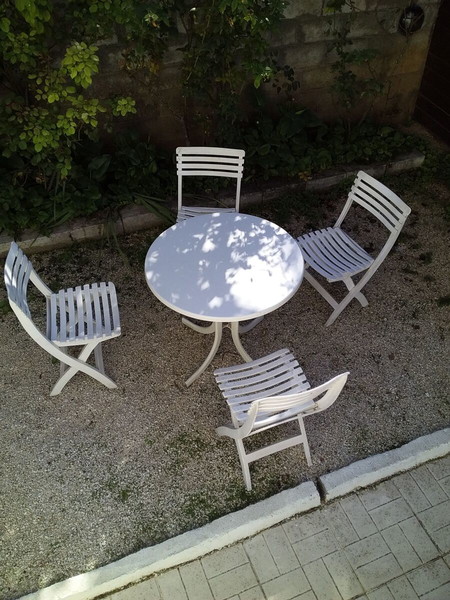 Τραπεζι με καρεκλες - € 40,00 - Vendora.gr