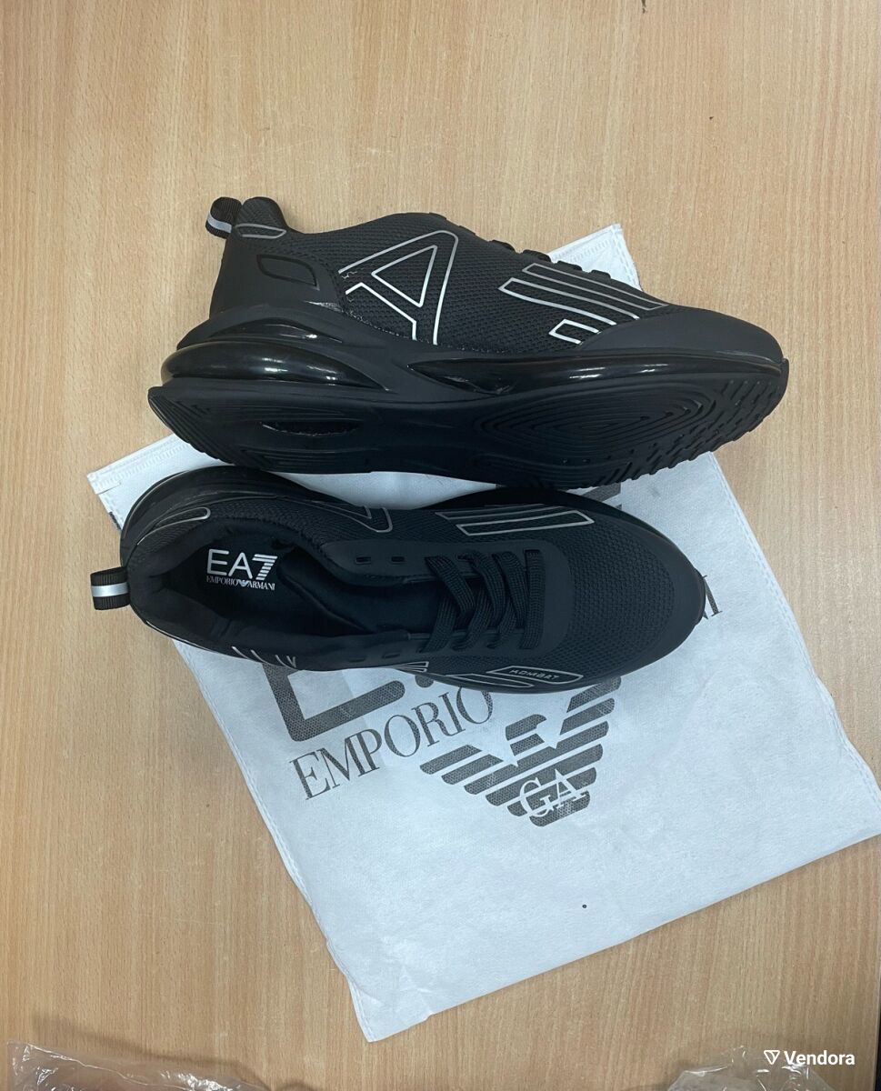 Мъжки маратонки Armani 2025 - € 80,00 - Vendora.bg