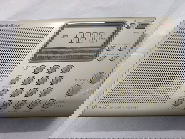 RADIO SHACK DX402 SSB - € 100,00 - Vendora.gr