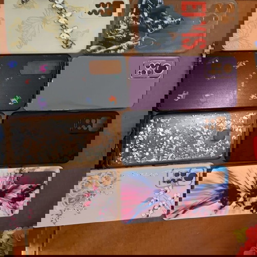 Θήκες κινητών μεταχειρισμένες, σετ διάφορες - € 3,99 - Vendora.gr