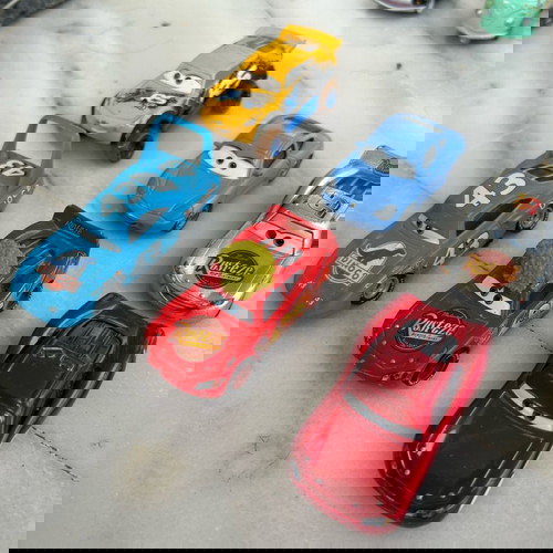 Cars McQueen αυτοκινητάκια… - € 15,00 - Vendora.gr