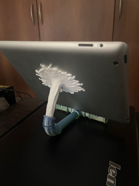Πρωτοτυπη Βαση Tablet Σωληνας με Νερο 3D… - € 6,00 - Vendora