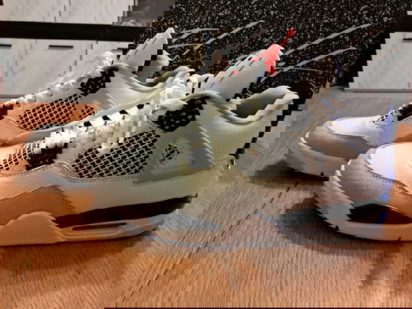 Αθλητικά παπούτσια Nike Air Jordan 4 Retro… - € 130,00 - Vendora